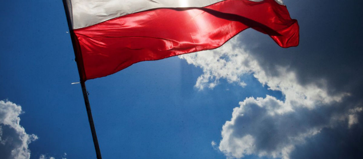 Parawan, skarpety i sandały - czyli samobiczowanie po polsku