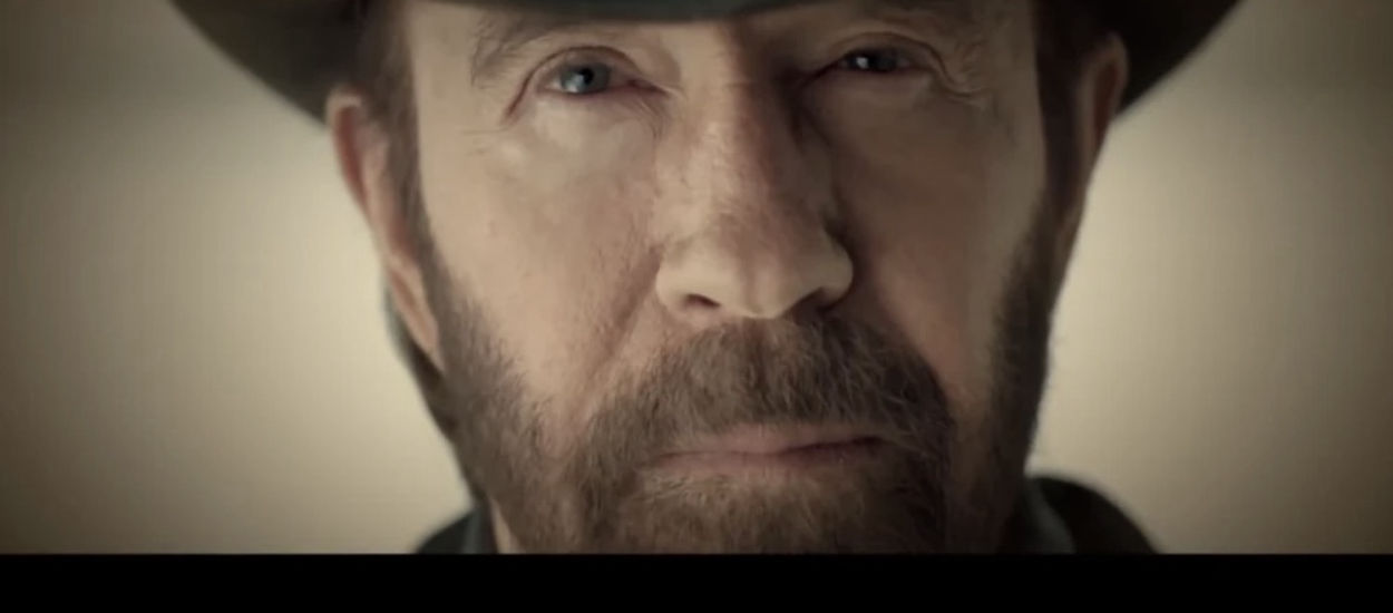 Chuck Norris brał tam kredyt. Ten bank znowu zmienił szyld